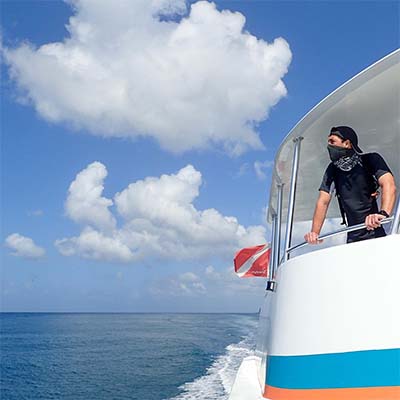 SCUBA: What Is Scuba Diving? | Diver Below